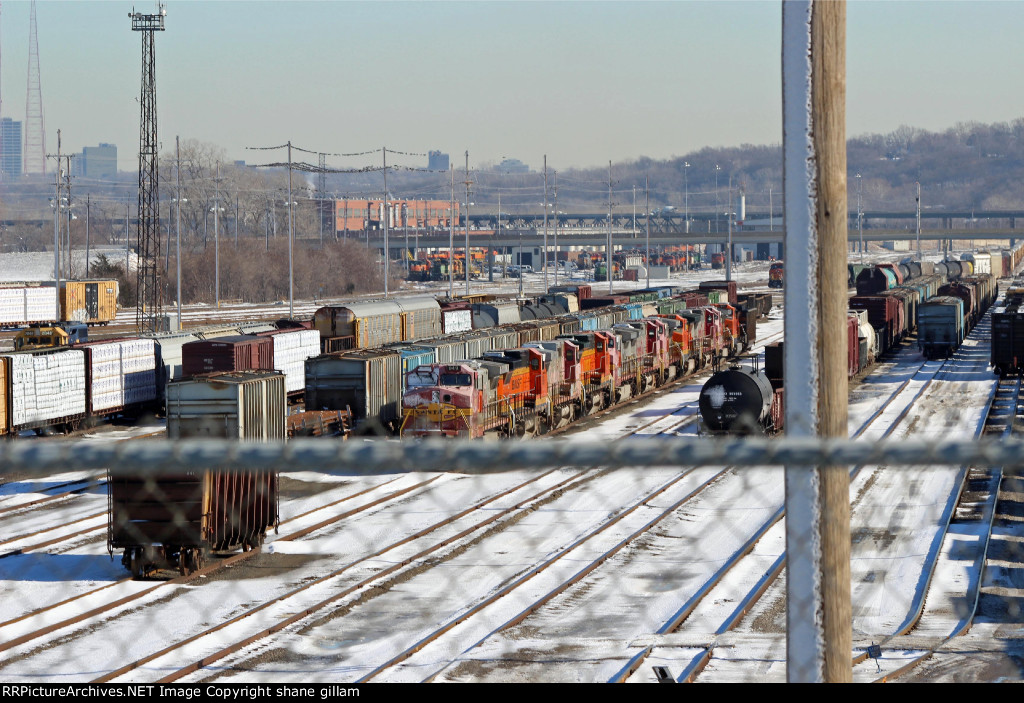 BNSF 949 and other's sit in storage in kc.